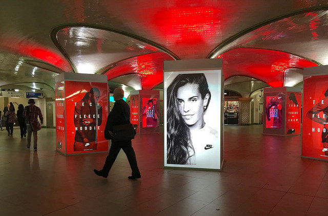 Les deux faces du mobilier urbain intelligent qui arrive en ville