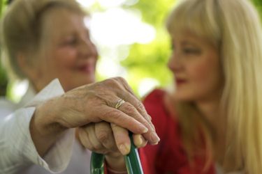 En 2021, 1 adulte sur 6 est un proche aidant