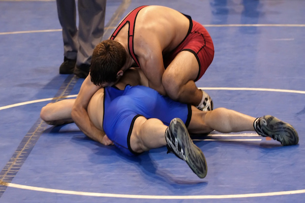 La lutte combat pour changer son image