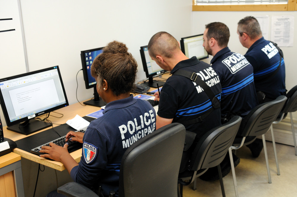 Les écrits des policiers municipaux font l'objet d'une modification ...