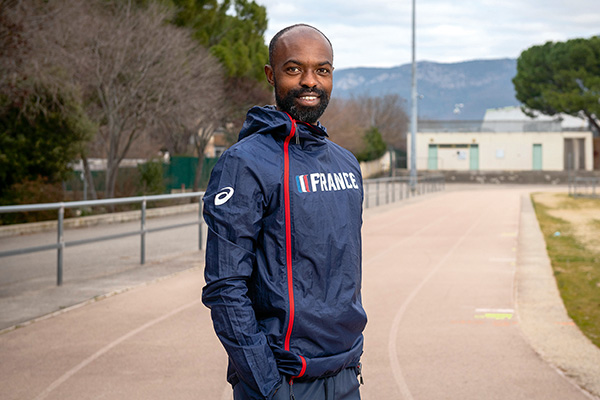 Clavel Kayitaré, la course ou la vie