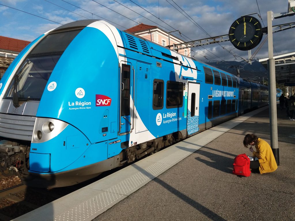 La Société du Grand Paris dans la cabine des RER métropolitains