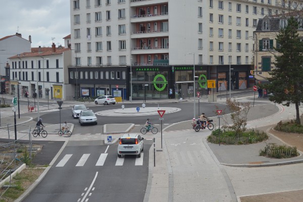 Clermont-Ferrand : un rond-point « à la hollandaise » pas comme les autres