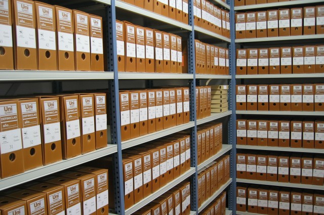 Archivistes et informaticiens doivent travailler ensemble