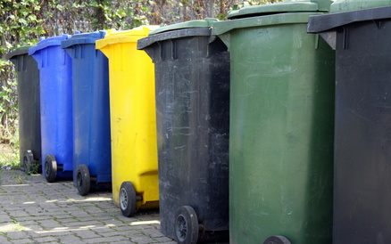 Une norme AFNOR sur les couleurs des bacs de tri est en préparation