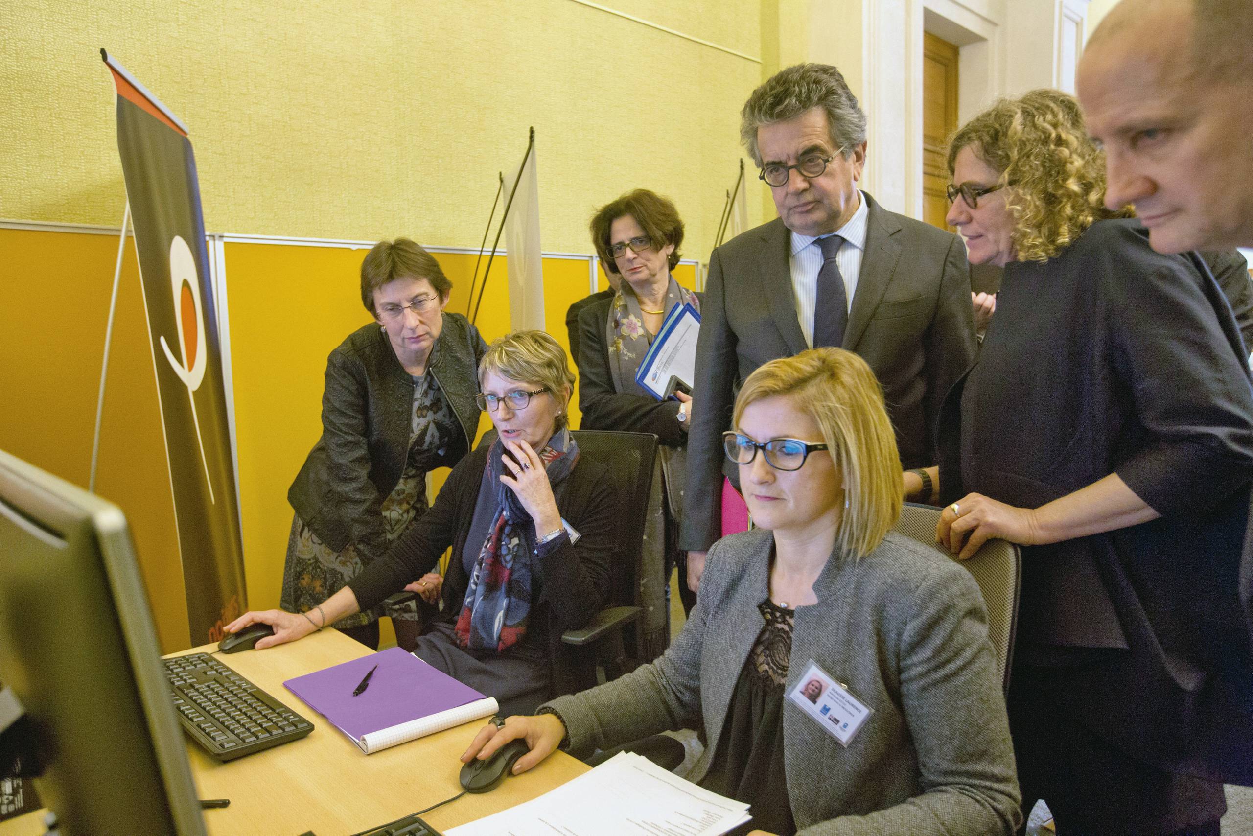 Poitiers, ville pionnière de la dématérialisation avec les marchés ...